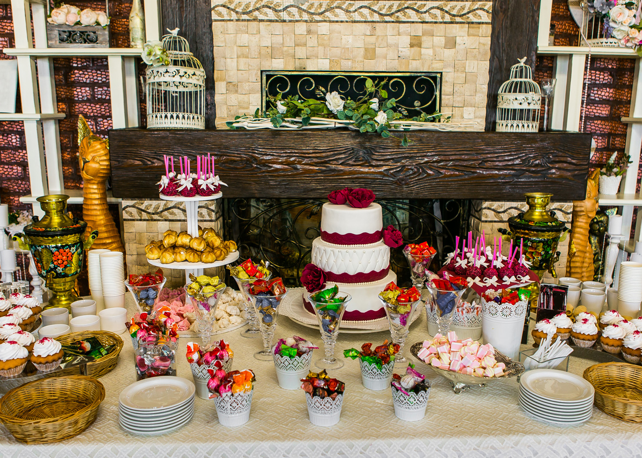 Small Party Catering Tips And Ideas For Every Budget - PalmTree Indore ...